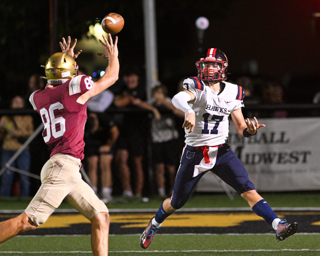 Football: McAninch, Uhlenhake shine in Watterson’s win over Hartley