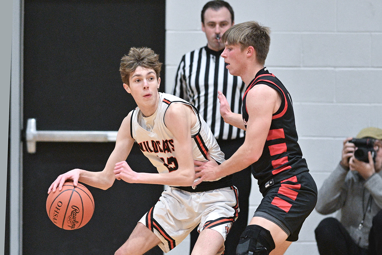 Hall’s 3s jolts North Union over Fairbanks