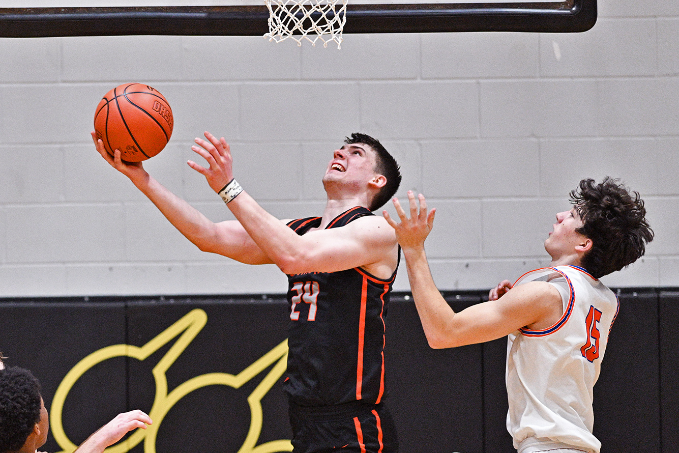 Big second half propels Delaware Hayes to first regional championship